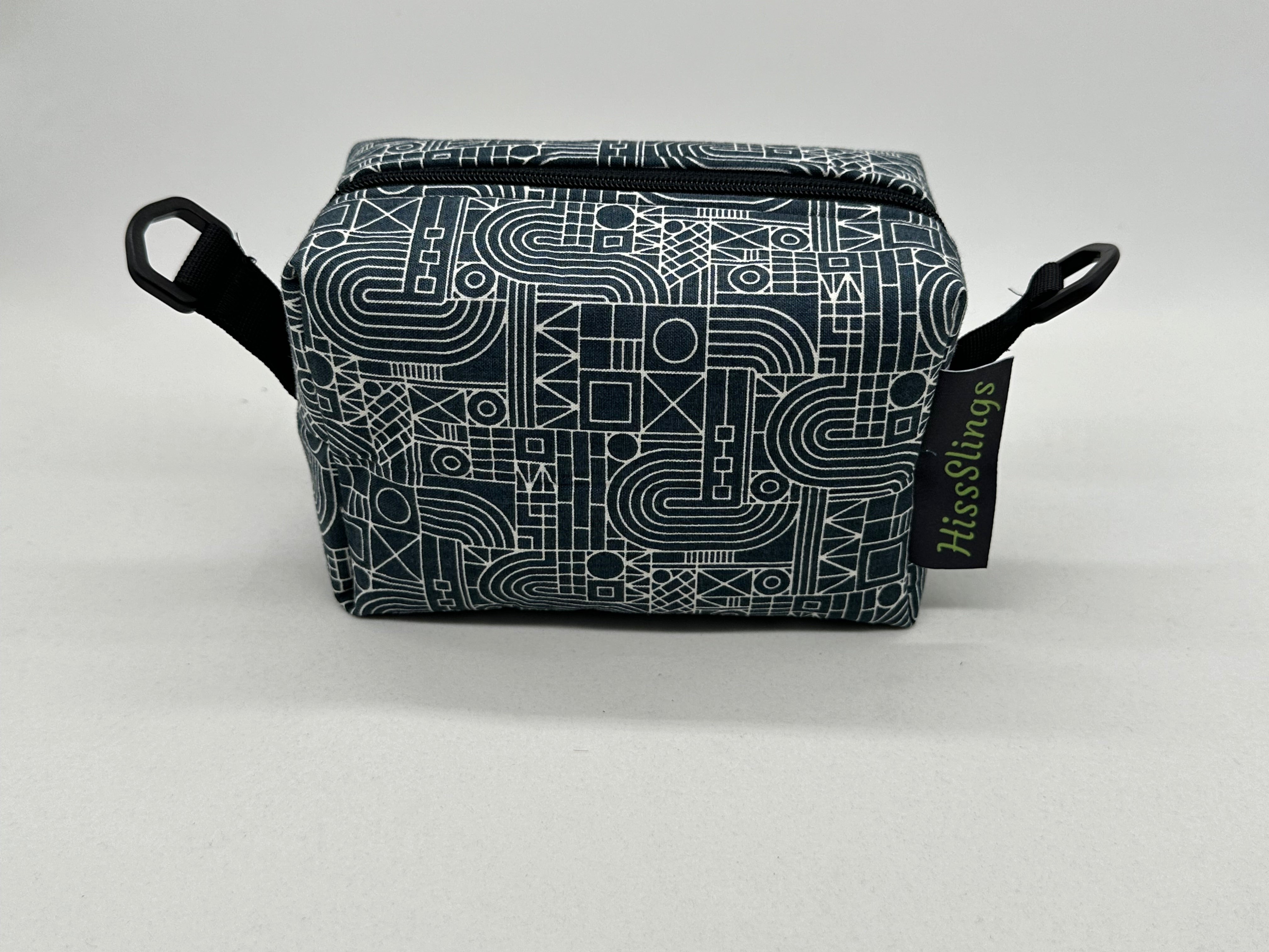 Hiss-Slings On-The-Go Blue Geometric – HissSlings